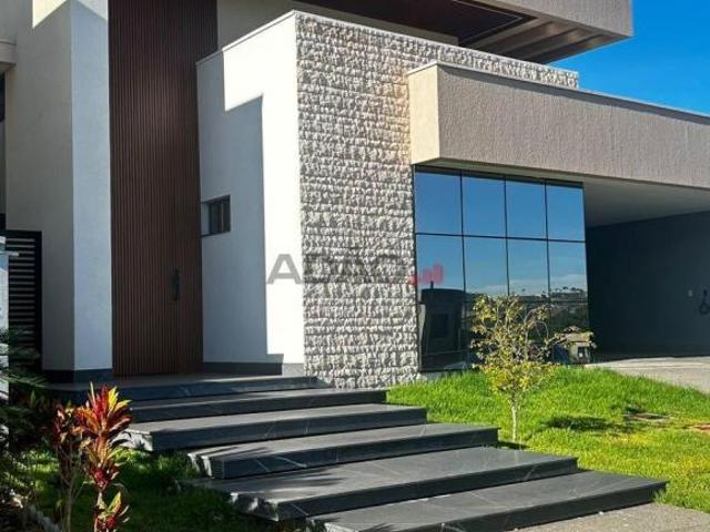 CASA TERREA OPORTUNIDADE JARDINS FRANÇA Casa em Condomínio com 4 Quarto s por R$ 2950000.00 no
