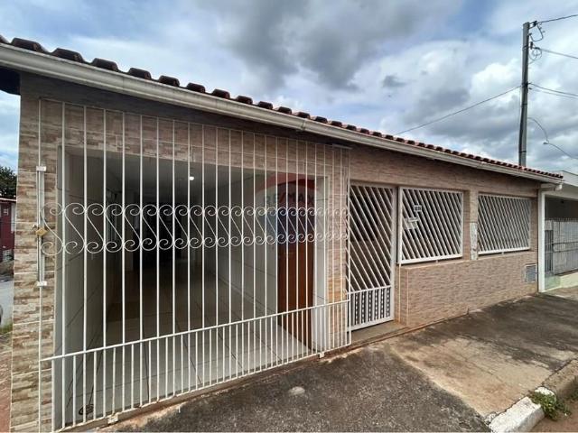 Casa Térrea para alugar com 3 quartos 1 suíte Bairro Vila gato em Bragança Paulista