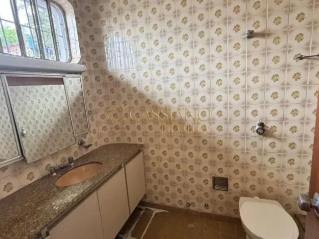 Casa térrea para locação de 220m² | 03 dormitórios, sendo 01 suíte e 04 vagas de garagem | Jardim Sã