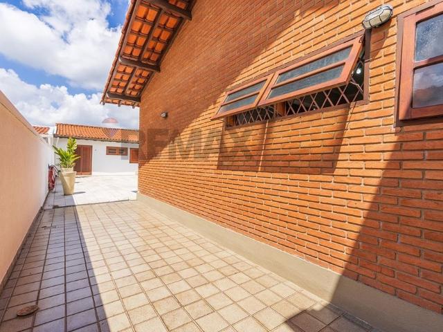 Casa térrea para locação em bairro de Vinhedo