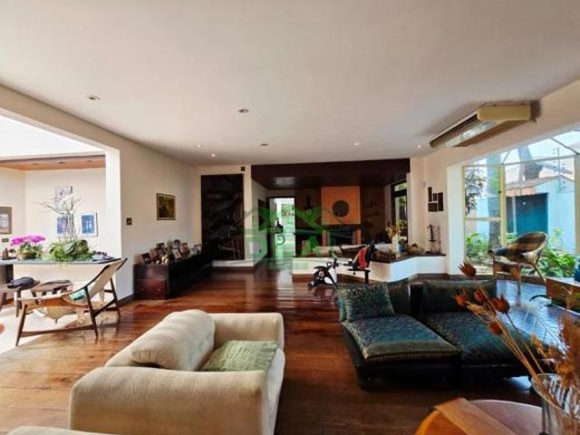 Casa Térrea para Venda no Boaçava, 1150m², Piscina E Churrasqueira