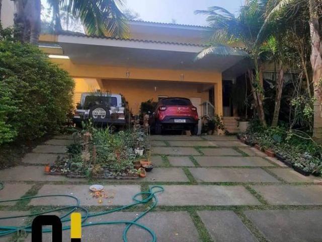 CASA TÉRREA PARA VENDA NO CONDOMÍNIO BEVERLY HILLS JANDIRA