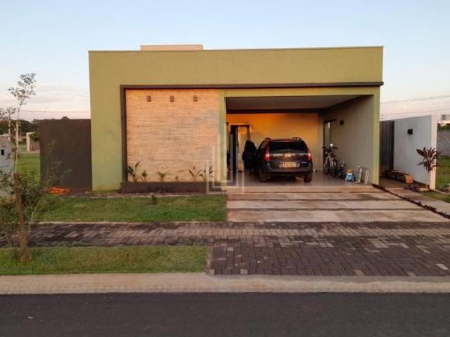 Casa térrea para venda no Condomínio Residencial Iguaçu em Foz do Iguaçu