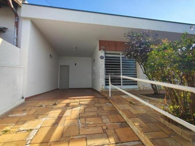Casa Térrea para venda no Coração do Taquaral | 222m² de Área Construída + Edícula