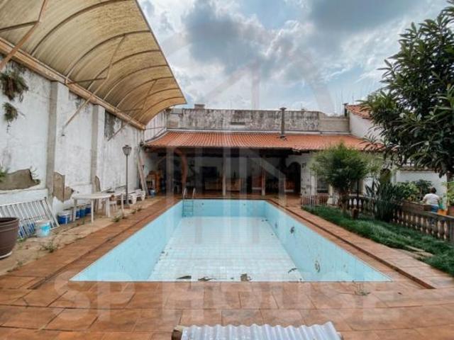 Casa térrea para venda no Planalto Paulista, 4 quartos, 3 suítes, 4 vagas, 500m²
