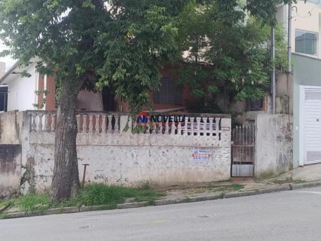 Casa Térrea para Venda, com 2 casas no mesmo terreno sendo 1 com 4 cômodos e 1 com 3 cômodos