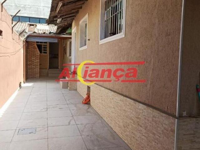 Casa Térrea para Venda com 3 Dormitórios Vila Camargos / Guarulhos