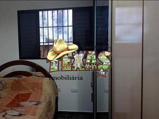 CASA TERREA PARA VENDA CONJ. A. E. CARVALHO