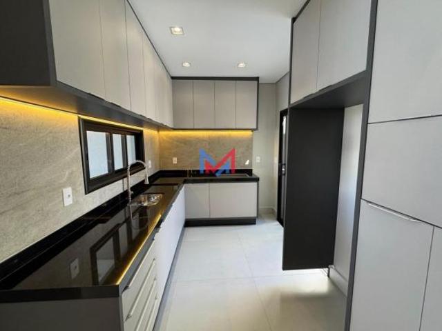 Casa Térrea para Venda em Indaiatuba, Jardim Mantova, 3 dormitórios, 1 suíte, 2 banheiros, 2 vagas