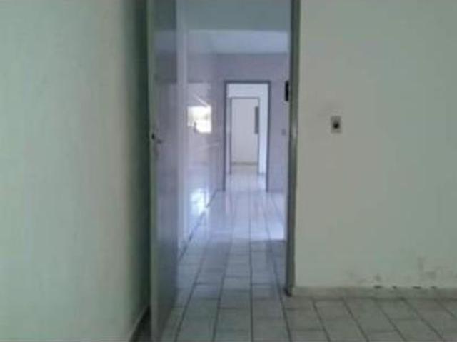 Casa Térrea para Venda em São José dos Campos, Jardim Castanheira, 2 dormitórios, 1 banheiro, 1 vaga