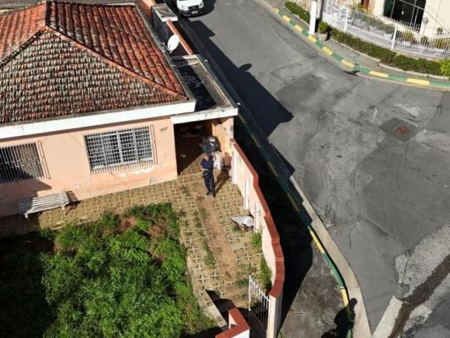 Casa Térrea para Venda em São Paulo, Parque Alves de Lima, 2 dormitórios, 2 banheiros, 2 vagas