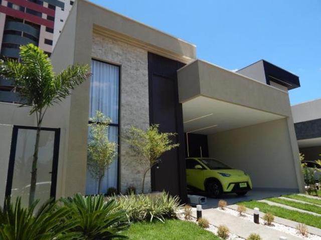 Casa Térrea para Venda em Senador Canedo, Residencial Morada do Bosque, 3 dormitórios, 3 suítes, 4 b