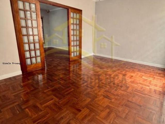 Casa Térrea para Venda em Sorocaba, Jardim Europa, 3 dormitórios, 1 suíte, 3 banheiros, 3 vagas