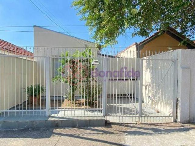 Casa térrea para VENDA, localizada no bairro VILA RIO BRANCO, na cidade de JUNDIAÍ