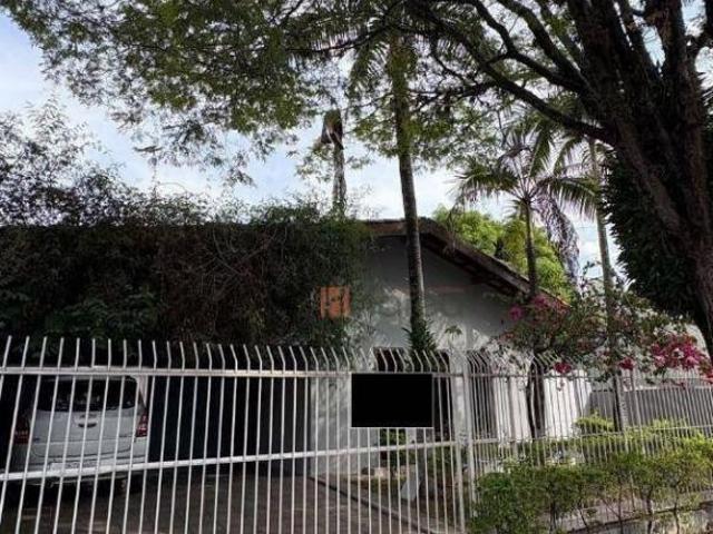 Casa “térrea”: Parque Campolim / Sorocaba
