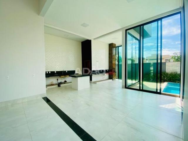 Casa Térrea Portal do Sol Green Casa em Condomínio com 3 Quarto s por R$ 2100000.00 no setor Reside