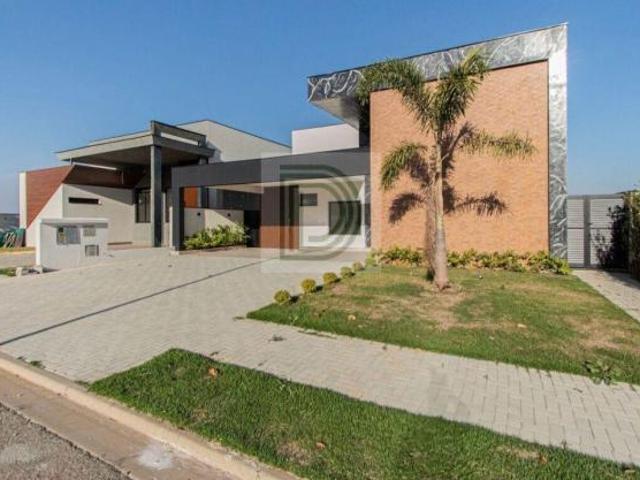 CASA TÉRREA PORTEIRA FECHADA NO ALPHAVILLE CASTELLO VISTA PERMANENTE E ALTO PADRÃO