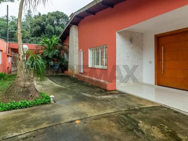 Casa térrea próxima ao Horto Florestal!
