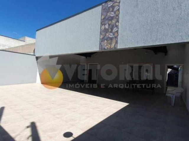 Casa térrea próximo à praia à venda com 6 dormitórios no Indaiá em Caraguatatuba SP
