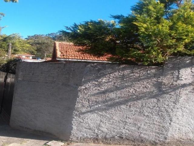 Casa térrea próximo ao Horto Florestal