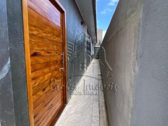 Casa térrea pronta para morar em excelente localização no Getuba!