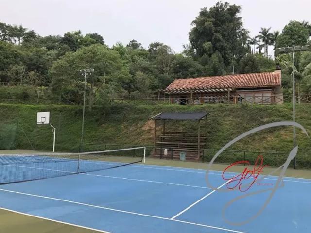 Casa térrea pré fabricada em madeira Casema Com ótima localização e face norte total, 3 Suítes