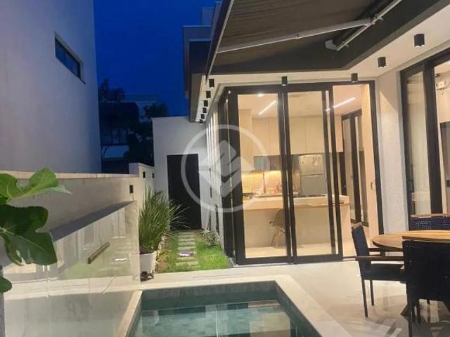 Casa térrea premium no Primor das Torres – piscina com cascata e automação