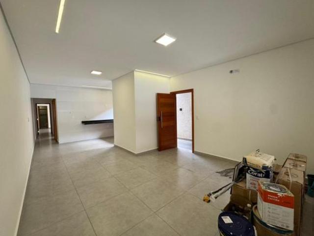 Casa térrea reformada com 2 suítes e área Gourmet no bairro Tupi à venda