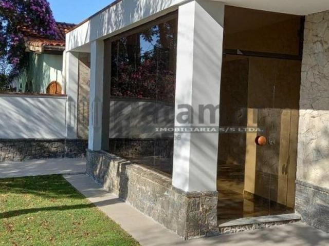 Casa térrea reformada com 3 quartos no Butantã, próxima ao Parque Previdência!