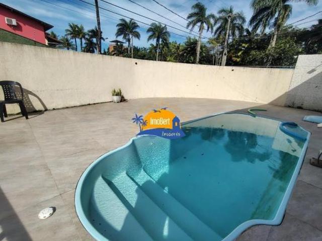 Casa térrea reformada à venda em Bertioga SP, bairro Rio da Praia: 2 quartos, 4 banheiros, 6 vagas d