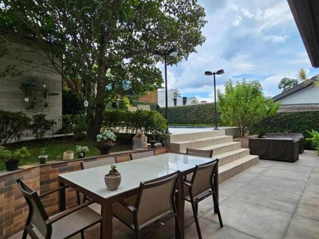 Casa Térrea Reformada no Residencial 12 com Lazer Completo e Vista Livre