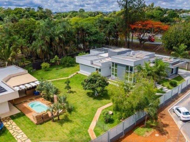 Casa térrea reformada na SMPW Quadra 01