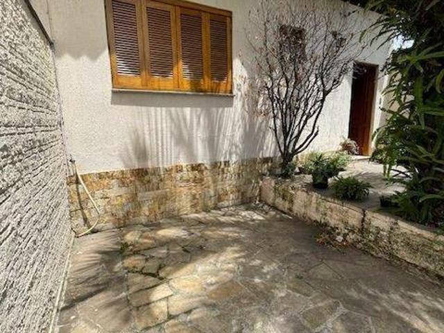 Casa Térrea Reformada na Tristeza – Pronta para Morar!