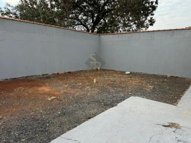 Casa térrea reformada para venda com 2 dormitórios no Jardim Santa Cecília em Bonfim Paulista