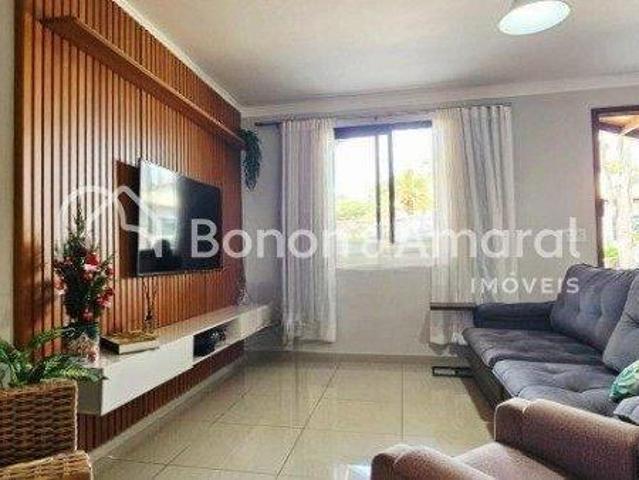 Casa térrea reformada para venda em condomínio no Taquaral em Campinas, 3 quartos e 4 vagas