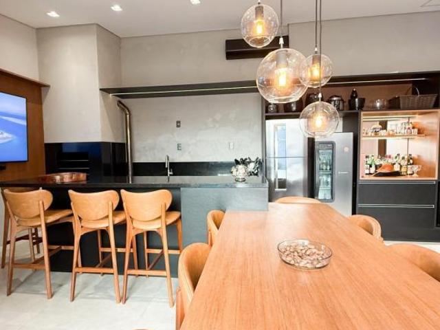 Casa Térrea | Reformada | Piscina| Espaço Gourmet | À Venda Jardim Lindóia