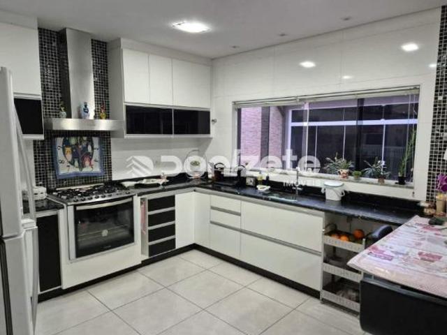 Casa Térrea residencial à venda em Santo André Vila Homero Thon | 3 suítes com varanda gourmet