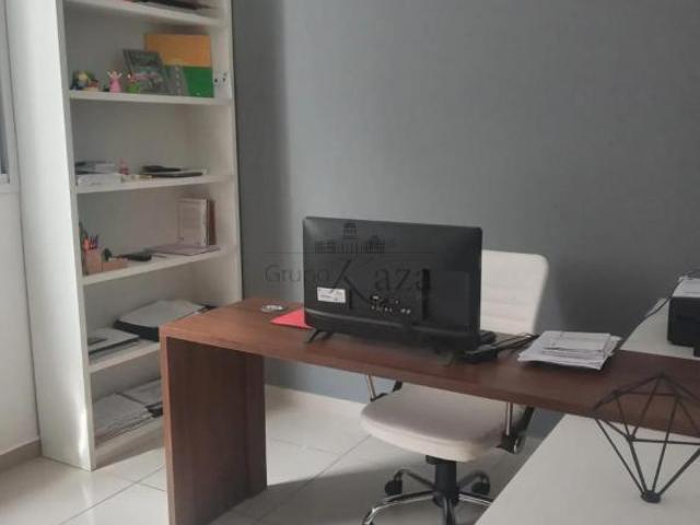 Casa Térrea Residencial Santa Paula 4 Dormitórios 220m²