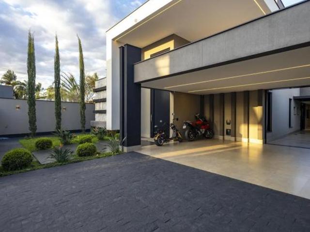 Casa Térrea Rua 10A Vicente Pires 4 Quartos 4 suítes Piscina Mobiliada Moderna Alto padrão