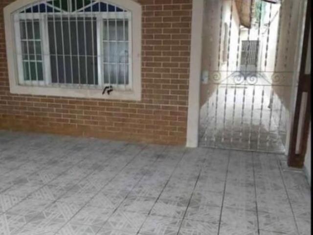 Casa Térrea Semi Isolada à Venda no Ocian, Praia Grande 2 Quartos