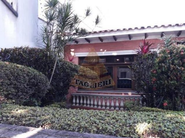 CASA TÉRREAC/ RENDA MÓOCA C/SALÃO DE FESTAS 3 DORMITÓRIOS ENTRADA LATERAL