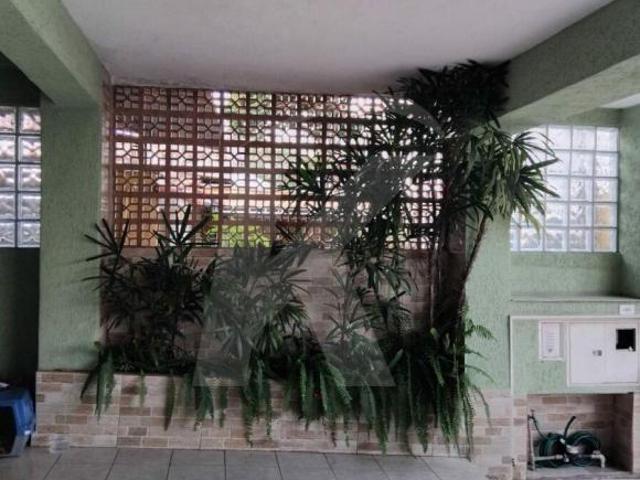 Casa térreo 128 M2 de área construída no Parque Edu Chaves