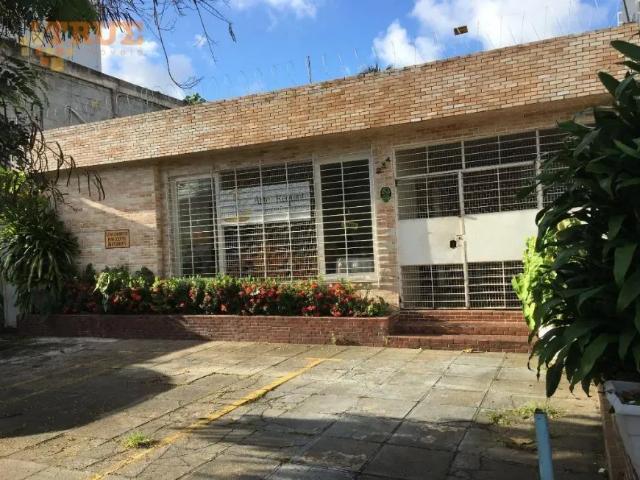 Casa ótima localização