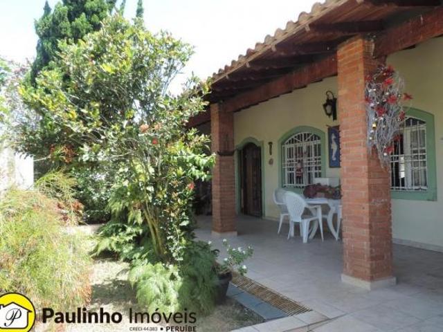 Casa tipo chácara a 600 metros do mar em Peruíbe