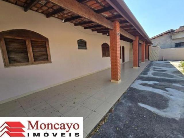 Casa tipo edícula para venda no Poiares, Caraguatatuba