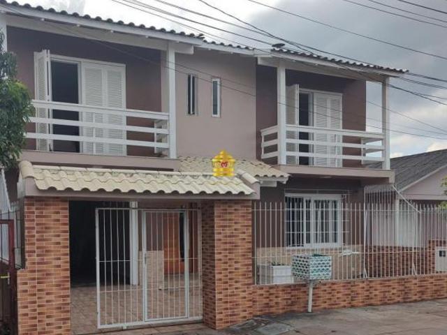 Casa tipo sobrado
