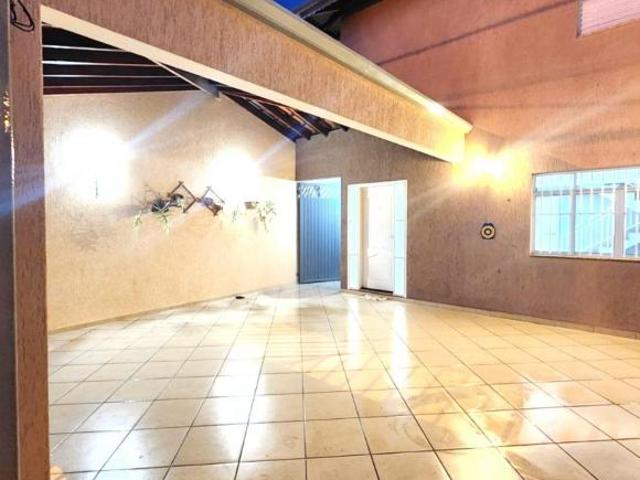 CASA TIPO SOBRADO, A VENDA, LOCALIZADA EM JUNDIAÍ, SP, PARQUE DA REPRESA, São 173 m² de área constru