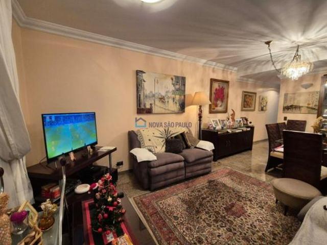 Casa tipo sobrado à venda 3 quartos 1 suíte na Vila Mascote