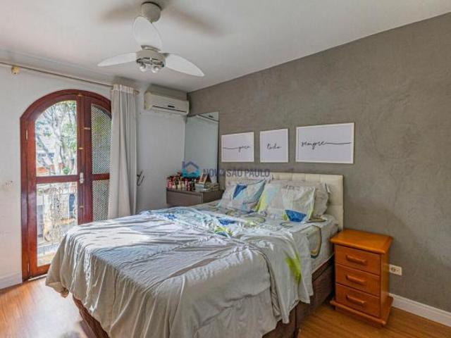 Casa tipo sobrado à venda 3 quartos na Vila Alexandrina