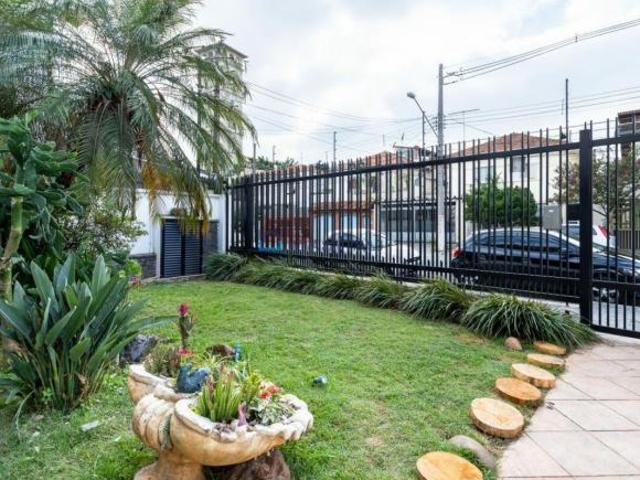 Casa tipo sobrado à venda 4 dormitórios 3 suítes na Vila Mariana